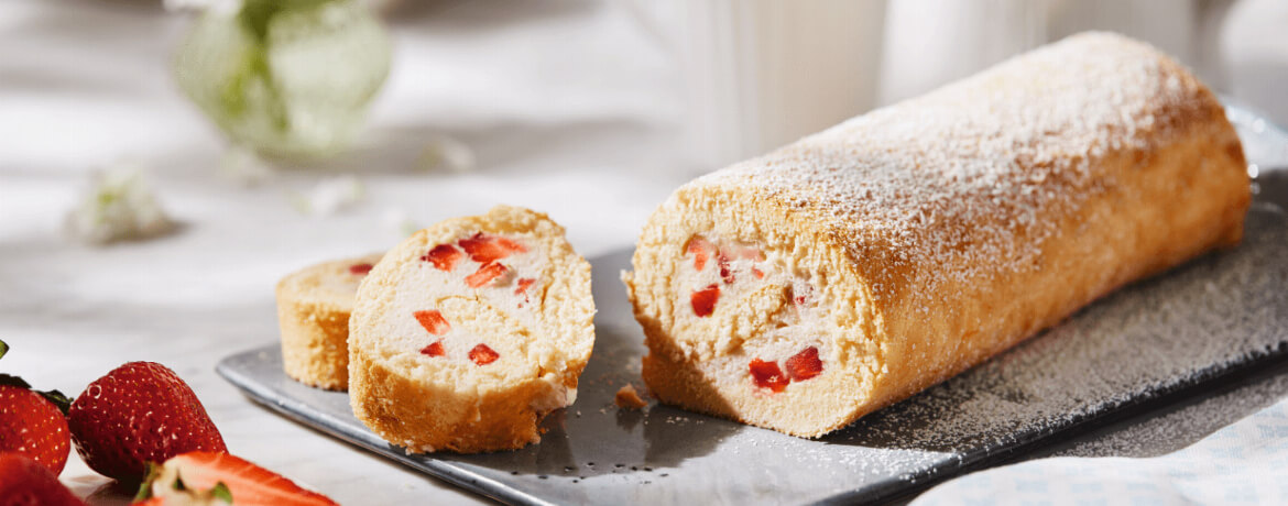 Feine Erdbeerrolle - Rezepte Suchen