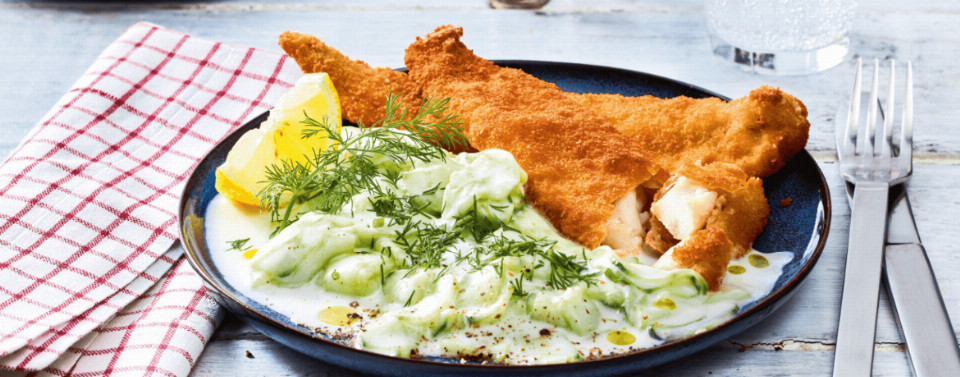 Panierter Fisch mit Gurkensalat - Rezept | LIDL Kochen