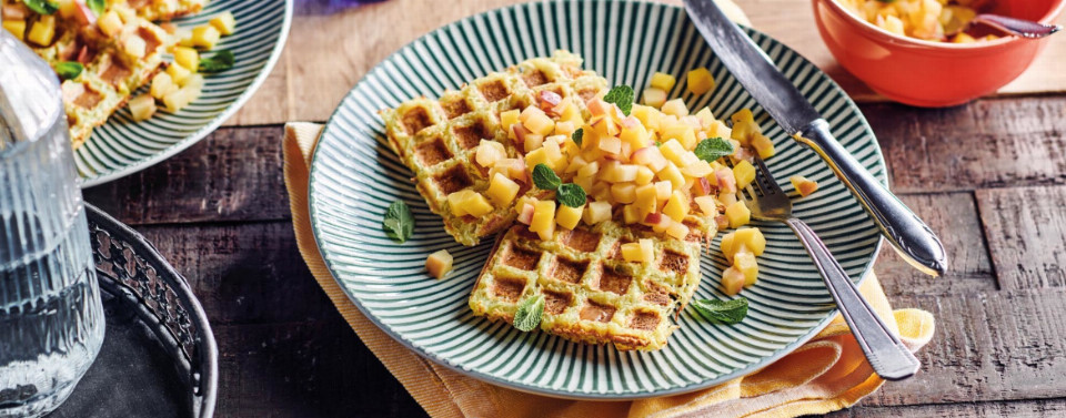 Rösti-Waffeln mit Apfel-Mango-Kompott - Rezept | LIDL Kochen
