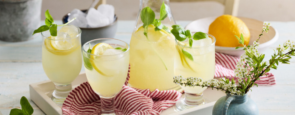 Basilikum-Limoncello-Spritz - Rezept | LIDL Kochen