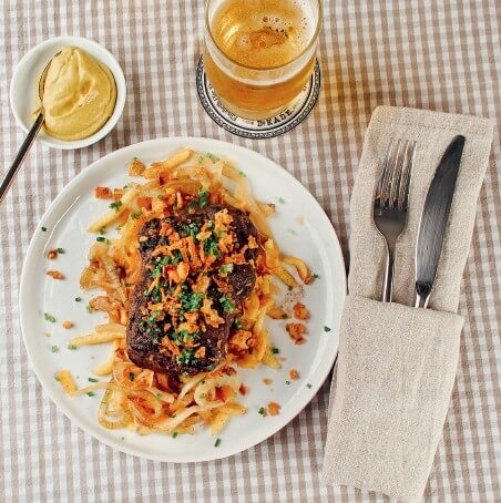 Rumpsteaks mit Zwiebel-Spätzle - Rezept | LIDL Kochen